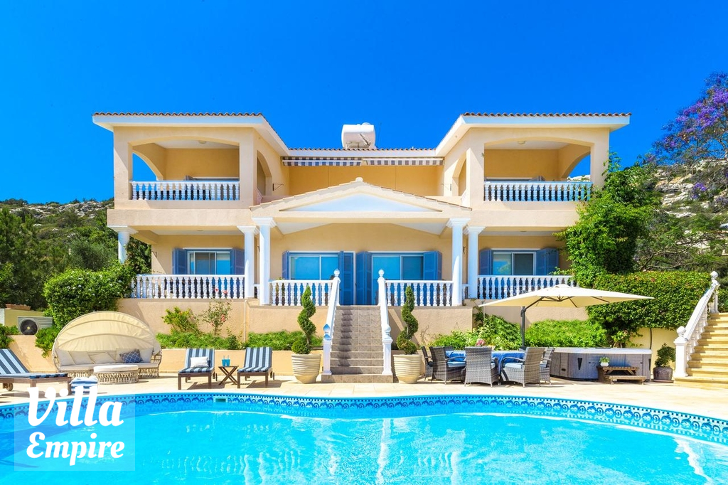 Luxury villa for rent in Paphos (Cyprus Villas Update 2026) — Captain ...