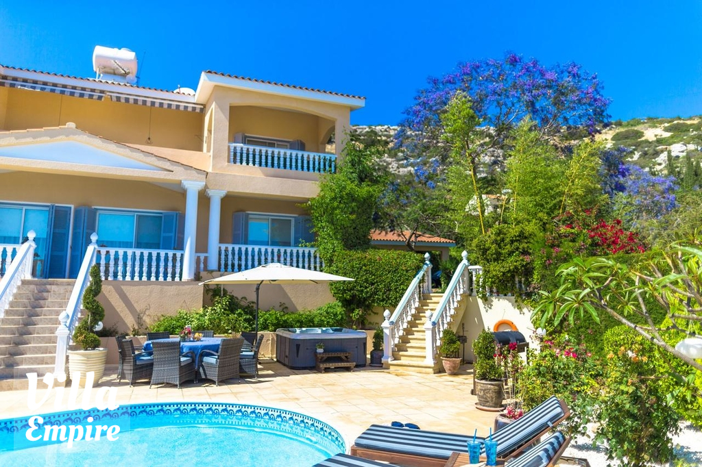 Luxury villa for rent in Paphos (Cyprus Villas Update 2026) — Captain ...